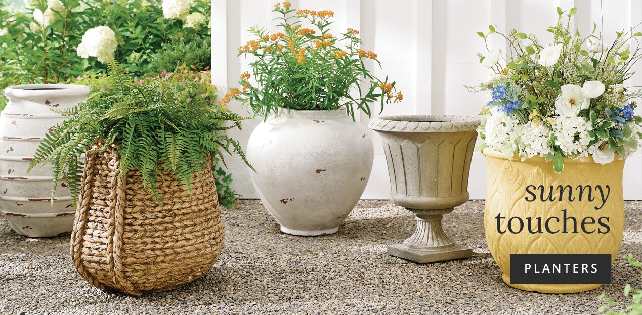 Outdoor Furniture & Patio Decor For Any Space | Grandin Road